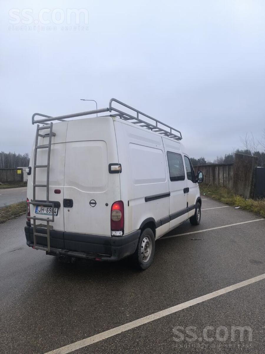 White Nissan Interstar 2008 in Daugavpils, with an engine capacity of 2.50 L and mileage of 337 thousand km for 3800 €, photo 4 on AUTOMOTO.COM.LV