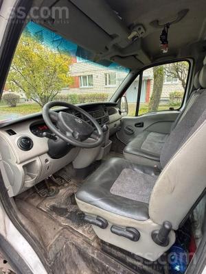 White Nissan Interstar 2008 in Riga, with an engine capacity of 2.50 L and mileage of 361 thousand km for 2500 €, photo 7 on AUTOMOTO.COM.LV