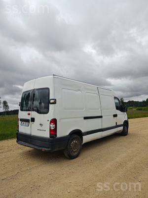 White Nissan Interstar 2010 in Riga, with an engine capacity of 2.50 L and mileage of 347 thousand km for 2900 €, photo 4 on AUTOMOTO.COM.LV