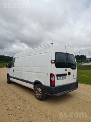 White Nissan Interstar 2010 in Riga, with an engine capacity of 2.50 L and mileage of 347 thousand km for 2900 €, photo 5 on AUTOMOTO.COM.LV