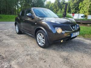 Melns Nissan Juke 2010 Radviliškis, ar dzinēja tilpumu 1.50 L un nobraukumu 282 tūkst. km par 4000 €, foto  vietnē AUTOMOTO.COM.LV