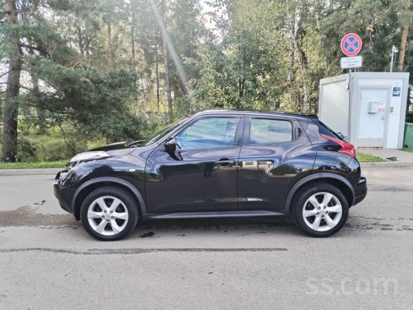 Melns Nissan Juke 2010 Rīga, ar dzinēja tilpumu 1.60 L un nobraukumu 239 tūkst. km par 4650 €, foto 3 vietnē AUTOMOTO.COM.LV