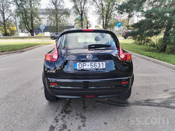 Melns Nissan Juke 2010 Rīga, ar dzinēja tilpumu 1.60 L un nobraukumu 239 tūkst. km par 4650 €, foto 5 vietnē AUTOMOTO.COM.LV