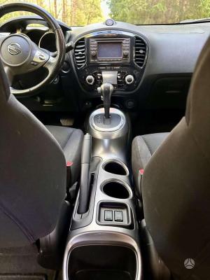 Black Nissan Juke 2010 in Vilnius, with an engine capacity of 1.60 L and mileage of 171 thousand km for 5100 €, photo 8 on AUTOMOTO.COM.LV