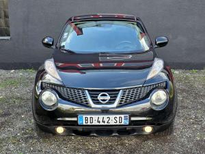 Black Nissan Juke 2010 in Siauliai, with an engine capacity of 1.60 L and mileage of 255 thousand km for 4200 €, photo 9 on AUTOMOTO.COM.LV