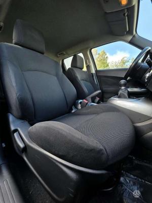 Black Nissan Juke 2010 in Siauliai, with an engine capacity of 1.60 L and mileage of 255 thousand km for 4200 €, photo 18 on AUTOMOTO.COM.LV