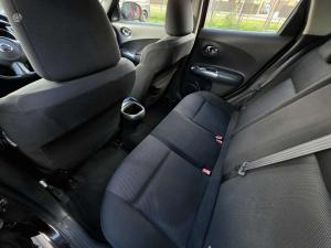 Black Nissan Juke 2010 in Siauliai, with an engine capacity of 1.60 L and mileage of 255 thousand km for 4200 €, photo 21 on AUTOMOTO.COM.LV
