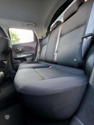 Black Nissan Juke 2010 in Siauliai, with an engine capacity of 1.60 L and mileage of 255 thousand km for 4200 €, photo 22 on AUTOMOTO.COM.LV