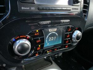 Black Nissan Juke 2010 in Siauliai, with an engine capacity of 1.60 L and mileage of 255 thousand km for 4200 €, photo 29 on AUTOMOTO.COM.LV