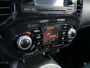 Black Nissan Juke 2010 in Siauliai, with an engine capacity of 1.60 L and mileage of 255 thousand km for 4200 €, photo 30 on AUTOMOTO.COM.LV