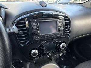 Black Nissan Juke 2010 in Siauliai, with an engine capacity of 1.60 L and mileage of 255 thousand km for 4200 €, photo 31 on AUTOMOTO.COM.LV