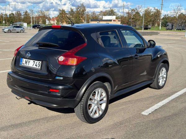 Black Nissan Juke 2011 in Siauliai, with an engine capacity of 1.50 L and mileage of 203 thousand km for 3700 €, photo 8 on AUTOMOTO.COM.LV