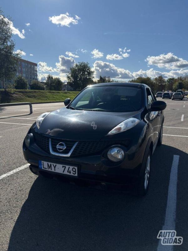 Black Nissan Juke 2011 in Siauliai, with an engine capacity of 1.50 L and mileage of 203 thousand km for 3700 €, photo 9 on AUTOMOTO.COM.LV