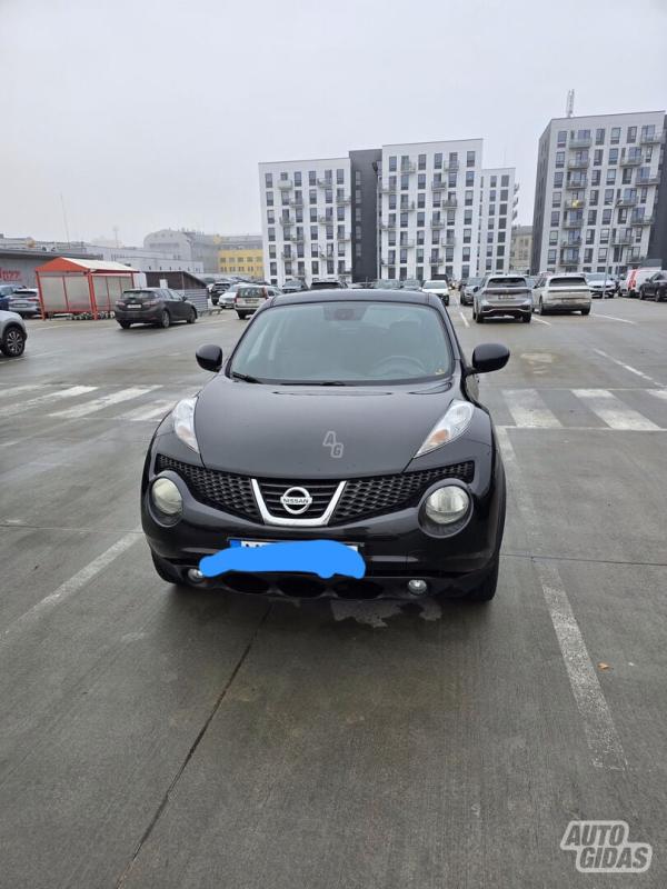 Black Nissan Juke 2011 in Vilnius, with an engine capacity of 1.60 L and mileage of 204 thousand km for 5700 €, photo 1 on AUTOMOTO.COM.LV