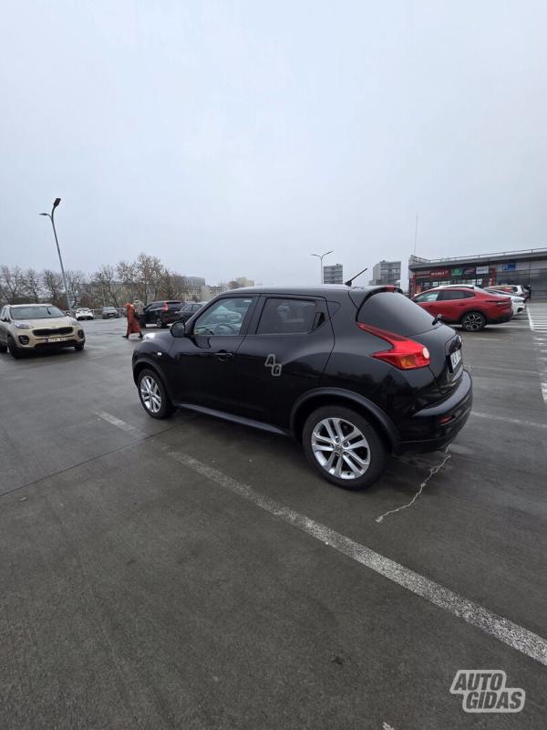 Black Nissan Juke 2011 in Vilnius, with an engine capacity of 1.60 L and mileage of 204 thousand km for 5700 €, photo 9 on AUTOMOTO.COM.LV