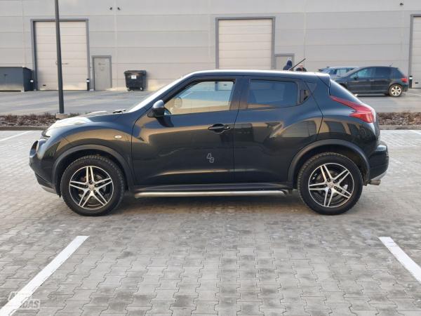 Black Nissan Juke 2011 in Vilnius, with an engine capacity of 1.50 L and mileage of 154 thousand km for 5000 €, photo 5 on AUTOMOTO.COM.LV