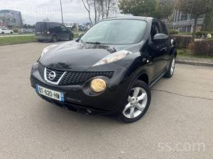 Black Nissan Juke 2011 in Riga, with an engine capacity of 1.50 L and mileage of 0 thousand km for 4700 €, photo 9 on AUTOMOTO.COM.LV