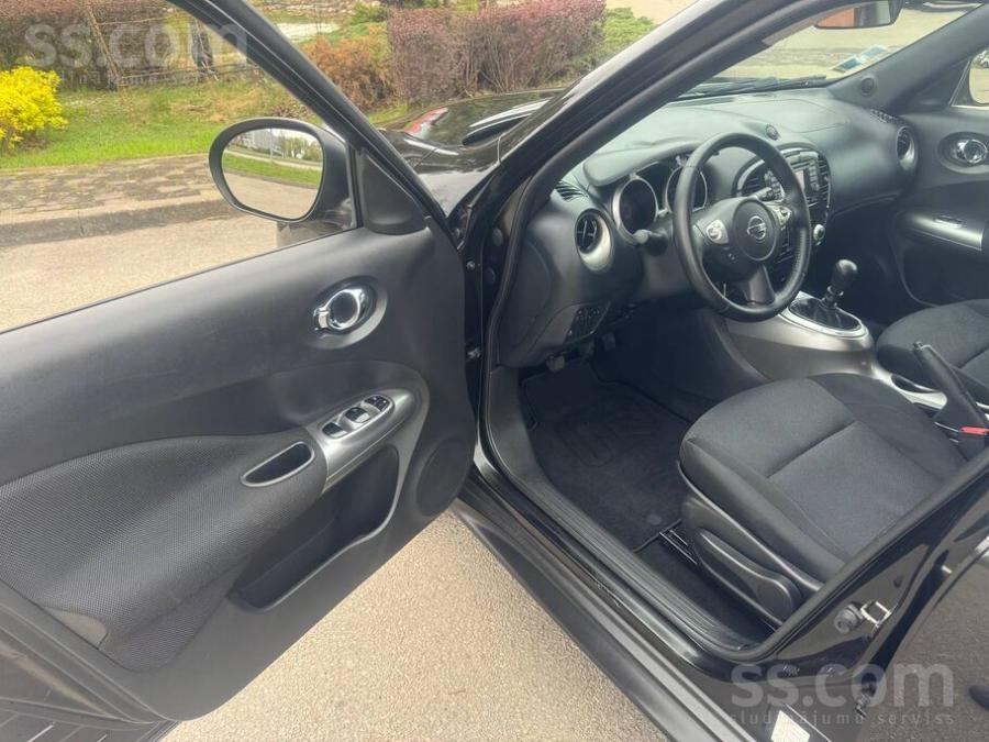 Black Nissan Juke 2011 in Riga, with an engine capacity of 1.50 L and mileage of 0 thousand km for 4700 €, photo 15 on AUTOMOTO.COM.LV