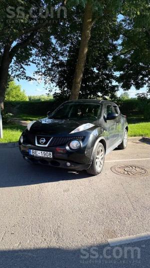Black Nissan Juke 2011 in Riga, with an engine capacity of 1.60 L and mileage of 179 thousand km for 6200 €, photo 8 on AUTOMOTO.COM.LV