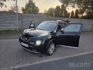Black Nissan Juke 2011 in Jelgava, with an engine capacity of 1.50 L and mileage of 285 thousand km for 5590 €, photo 3 on AUTOMOTO.COM.LV