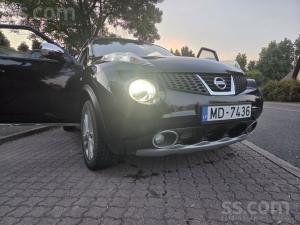 Black Nissan Juke 2011 in Jelgava, with an engine capacity of 1.50 L and mileage of 285 thousand km for 5590 €, photo 6 on AUTOMOTO.COM.LV