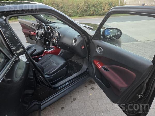 Black Nissan Juke 2011 in Jelgava, with an engine capacity of 1.50 L and mileage of 285 thousand km for 5590 €, photo 7 on AUTOMOTO.COM.LV