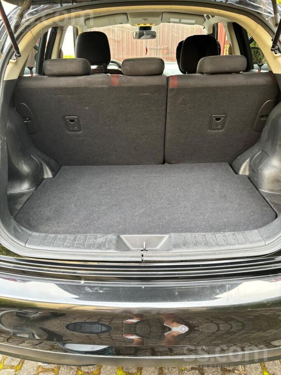 Melns Nissan Juke 2011 Rīga, ar dzinēja tilpumu 1.50 L un nobraukumu 122 tūkst. km par 5950 €, foto 8 vietnē AUTOMOTO.COM.LV