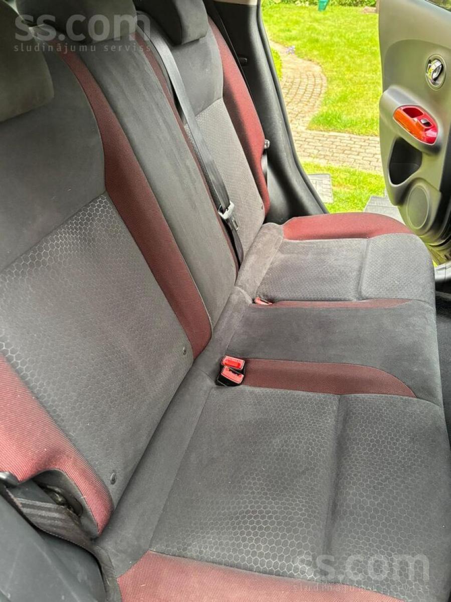 Melns Nissan Juke 2011 Rīga, ar dzinēja tilpumu 1.50 L un nobraukumu 122 tūkst. km par 5950 €, foto 9 vietnē AUTOMOTO.COM.LV