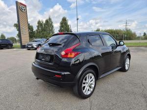 Black Nissan Juke 2011 in Panevezys, with an engine capacity of 1.60 L and mileage of 174 thousand km for 5650 €, photo 5 on AUTOMOTO.COM.LV
