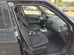 Black Nissan Juke 2011 in Panevezys, with an engine capacity of 1.60 L and mileage of 174 thousand km for 5650 €, photo 9 on AUTOMOTO.COM.LV