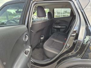 Black Nissan Juke 2011 in Panevezys, with an engine capacity of 1.60 L and mileage of 174 thousand km for 5650 €, photo 12 on AUTOMOTO.COM.LV
