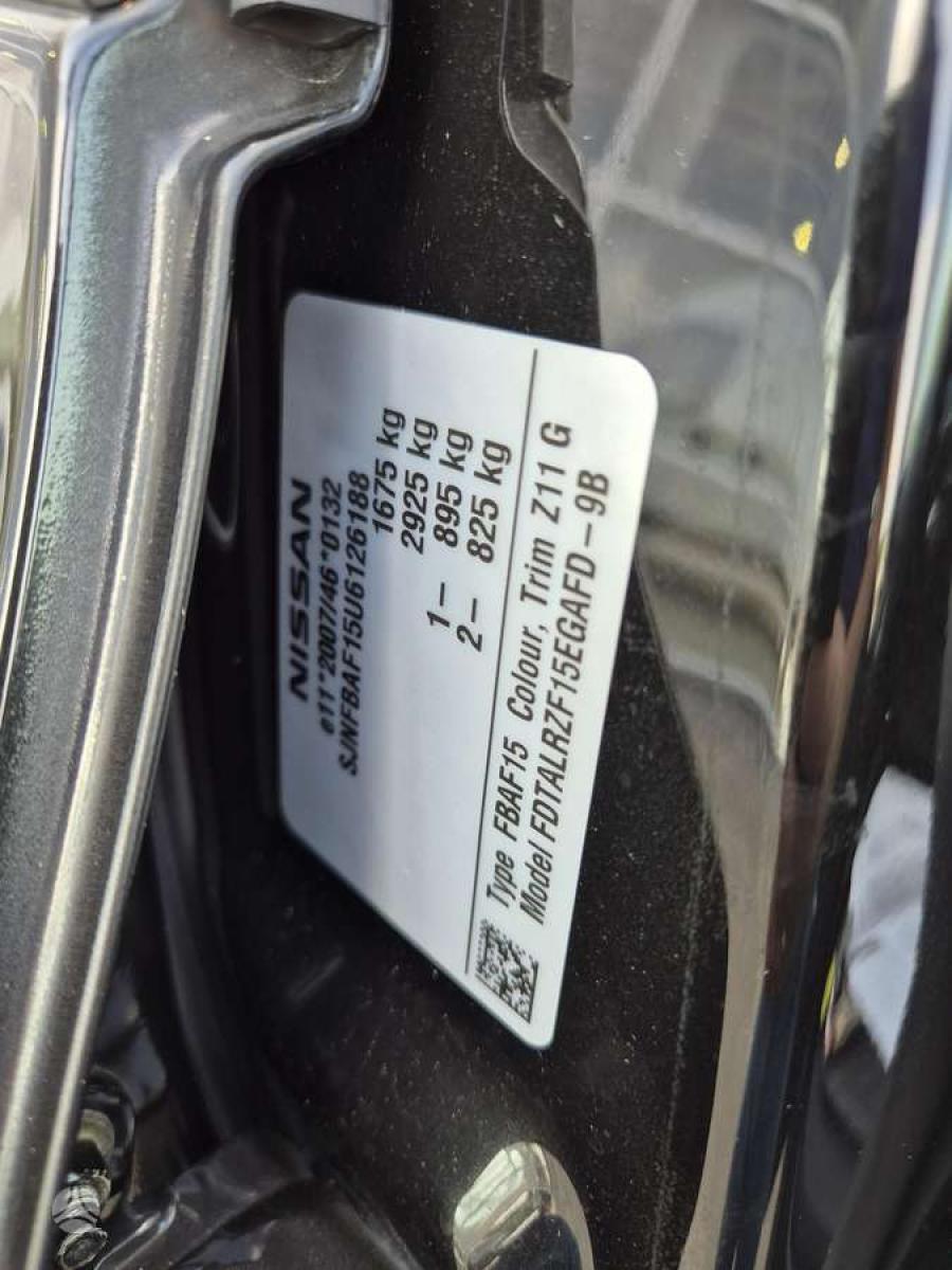 Black Nissan Juke 2011 in Panevezys, with an engine capacity of 1.60 L and mileage of 174 thousand km for 5650 €, photo 20 on AUTOMOTO.COM.LV