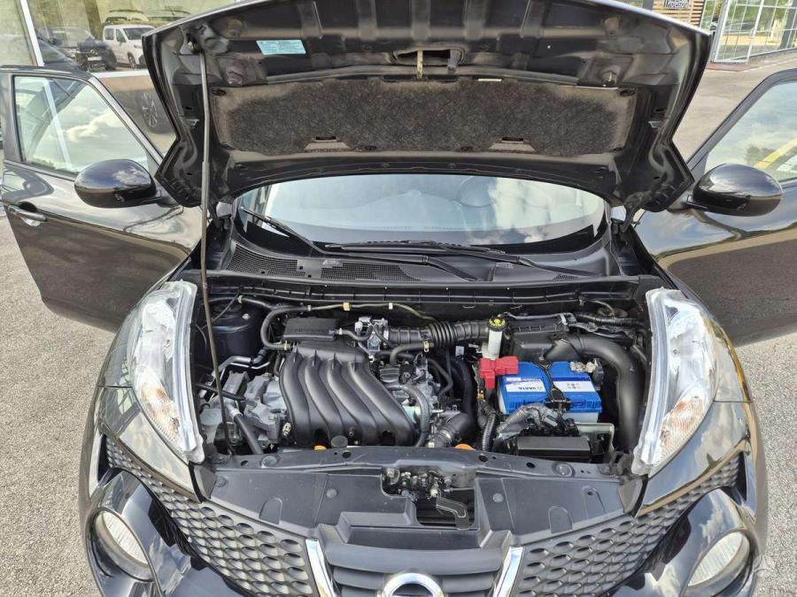 Black Nissan Juke 2011 in Panevezys, with an engine capacity of 1.60 L and mileage of 174 thousand km for 5650 €, photo 21 on AUTOMOTO.COM.LV