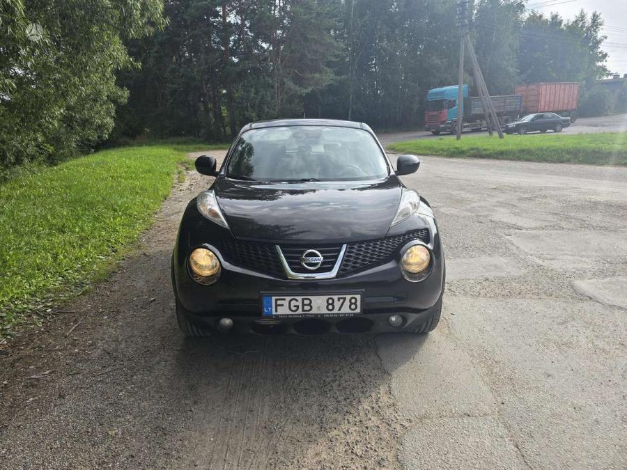 Melns Nissan Juke 2011 Panevēža, ar dzinēja tilpumu 1.46 L un nobraukumu 261 tūkst. km par 4200 €, foto 3 vietnē AUTOMOTO.COM.LV