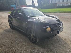 Melns Nissan Juke 2011 Panevēža, ar dzinēja tilpumu 1.46 L un nobraukumu 261 tūkst. km par 4200 €, foto 4 vietnē AUTOMOTO.COM.LV