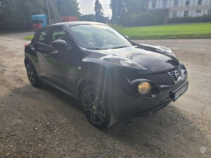 Melns Nissan Juke 2011 Panevēža, ar dzinēja tilpumu 1.46 L un nobraukumu 261 tūkst. km par 4200 €, foto 4 vietnē AUTOMOTO.COM.LV