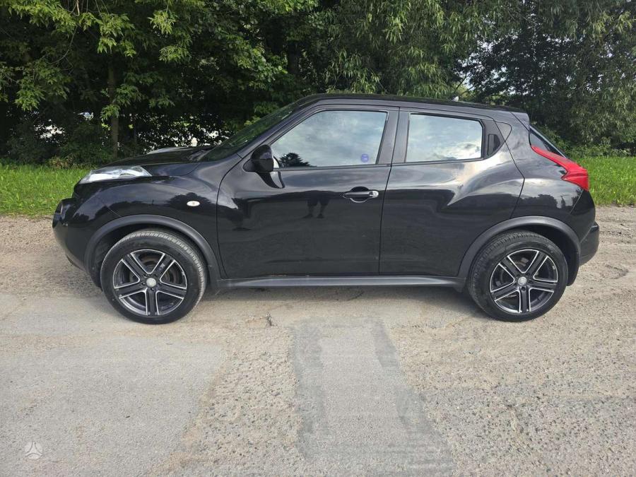 Melns Nissan Juke 2011 Panevēža, ar dzinēja tilpumu 1.46 L un nobraukumu 261 tūkst. km par 4200 €, foto 5 vietnē AUTOMOTO.COM.LV