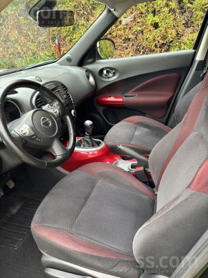 Melns Nissan Juke 2011 Rīga, ar dzinēja tilpumu 1.50 L un nobraukumu 122 tūkst. km par 5399 €, foto 9 vietnē AUTOMOTO.COM.LV