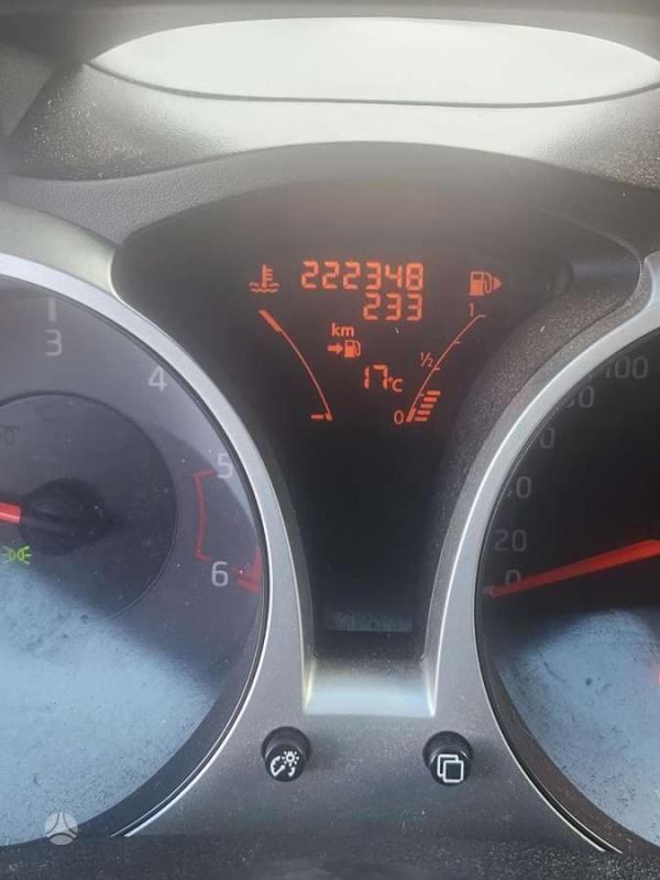 Melns Nissan Juke 2011 Kretinga, ar dzinēja tilpumu 1.46 L un nobraukumu 222 tūkst. km par 3400 €, foto 10 vietnē AUTOMOTO.COM.LV
