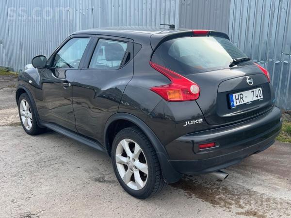 Melns Nissan Juke 2011 Rīga, ar dzinēja tilpumu 1.60 L un nobraukumu 302 tūkst. km par 2300 €, foto 7 vietnē AUTOMOTO.COM.LV