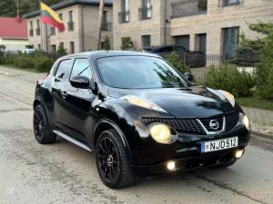 Black Nissan Juke 2012 in Klaipeda, with an engine capacity of 1.62 L and mileage of 136 thousand km for 3650 €, photo 3 on AUTOMOTO.COM.LV
