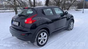 Melns Nissan Juke 2012 Rīga, ar dzinēja tilpumu 1.60 L un nobraukumu 148 tūkst. km par 6500 €, foto 6 vietnē AUTOMOTO.COM.LV
