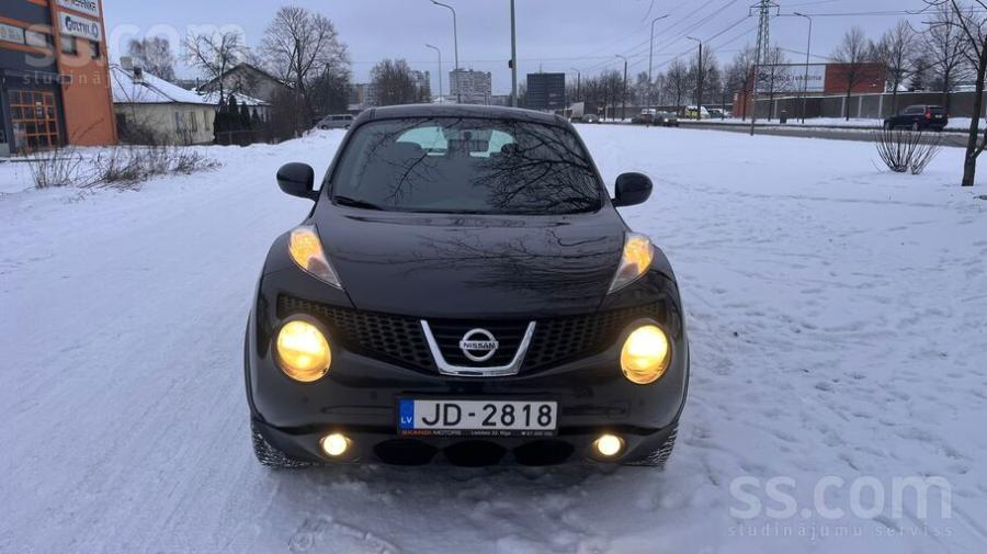 Melns Nissan Juke 2012 Rīga, ar dzinēja tilpumu 1.60 L un nobraukumu 148 tūkst. km par 6500 €, foto 9 vietnē AUTOMOTO.COM.LV