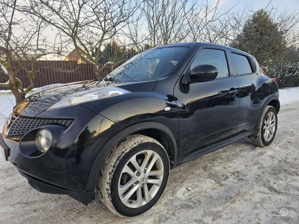 Black Nissan Juke 2012 in Kaunas, with an engine capacity of 1.46 L and mileage of 228 thousand km for 4150 €, photo 1 on AUTOMOTO.COM.LV