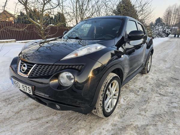Black Nissan Juke 2012 in Kaunas, with an engine capacity of 1.46 L and mileage of 228 thousand km for 4150 €, photo 3 on AUTOMOTO.COM.LV