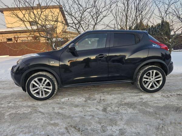 Black Nissan Juke 2012 in Kaunas, with an engine capacity of 1.46 L and mileage of 228 thousand km for 4150 €, photo 6 on AUTOMOTO.COM.LV