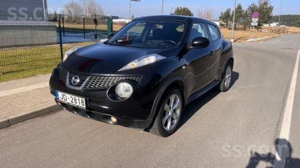 Melns Nissan Juke 2012 Rīga, ar dzinēja tilpumu 1.60 L un nobraukumu 148 tūkst. km par 5700 €, foto 2 vietnē AUTOMOTO.COM.LV