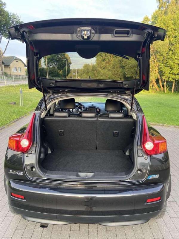 Melns Nissan Juke 2012 Viļņa, ar dzinēja tilpumu 1.46 L un nobraukumu 120 tūkst. km par 4200 €, foto 8 vietnē AUTOMOTO.COM.LV