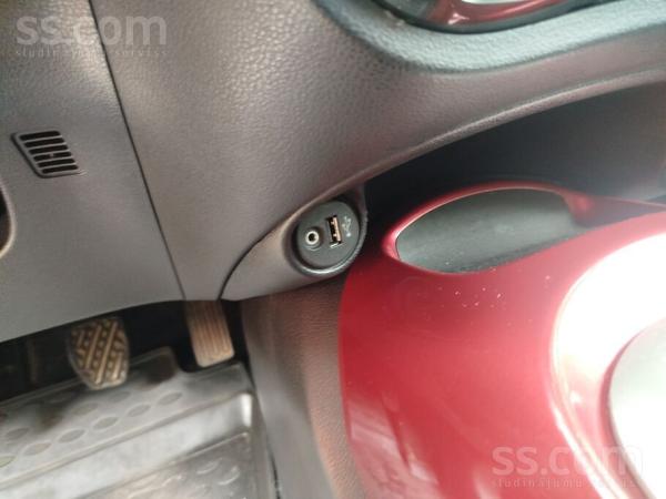 Melns Nissan Juke 2012 Rīga, ar dzinēja tilpumu 1.50 L un nobraukumu 320 tūkst. km par 5250 €, foto 8 vietnē AUTOMOTO.COM.LV