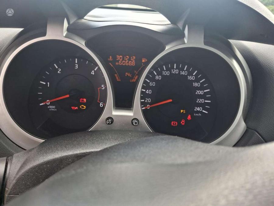 Melns Nissan Juke 2012 Viļņa, ar dzinēja tilpumu 1.46 L un nobraukumu 301 tūkst. km par 3800 €, foto 11 vietnē AUTOMOTO.COM.LV